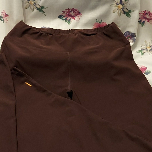 Lucy | Pants & Jumpsuits | Nwot Lucy Chocolate Brown Workout Pants ...